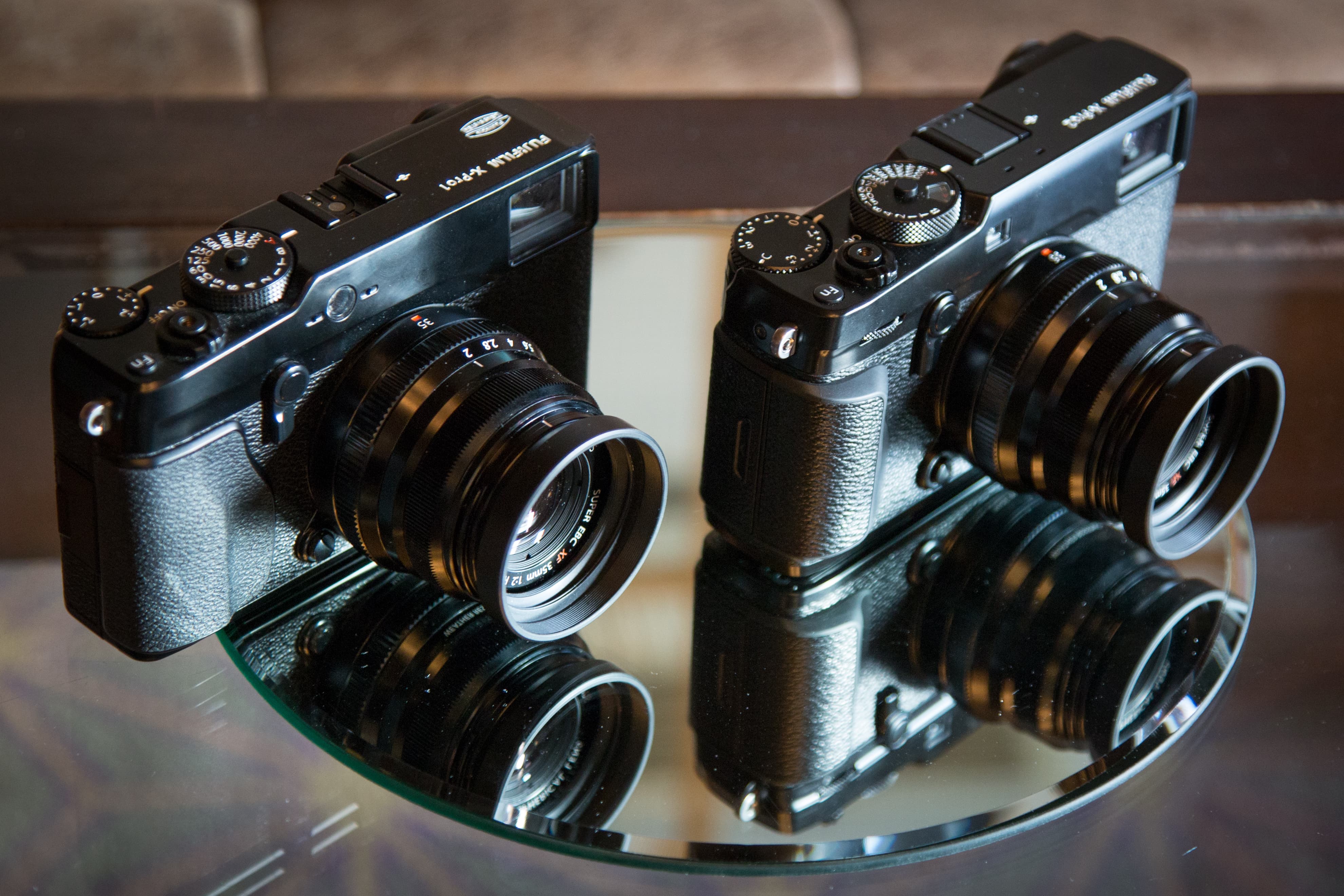 Fuji X-Pro 2 vs Fuji X-Pro 1: 22 Key differences