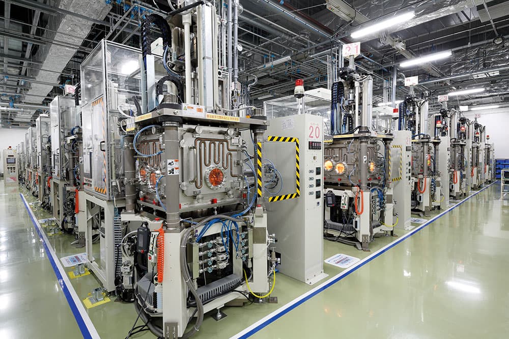 Behind the scenes at the Canon lens factory in Utsunomiya | Amateur ...