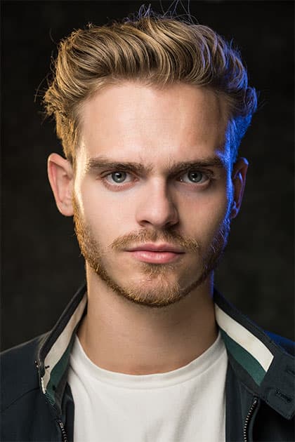 How to take better headshots: great headshot lighting setups