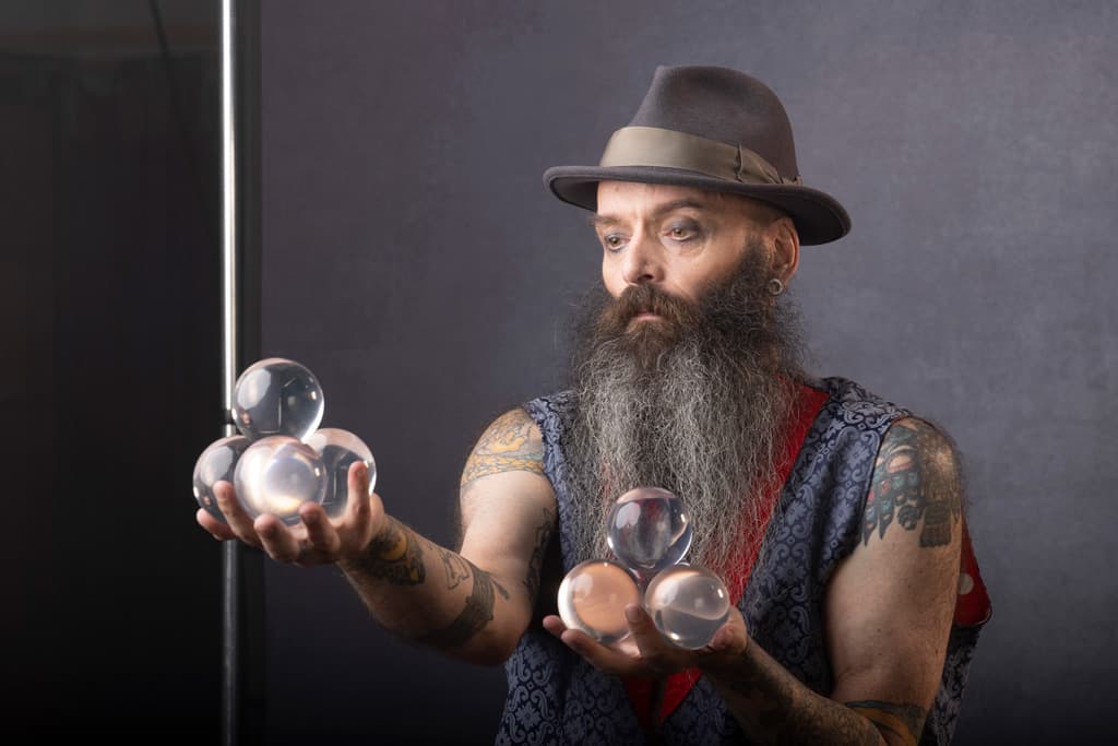 Manfrotto EzyFrame Backgrounds Announced | Amateur Photographer