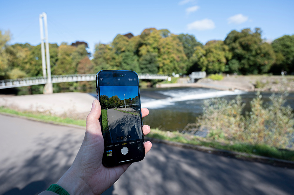 Smartphone vs Digital Camera: Which is better? | Amateur Photographer
