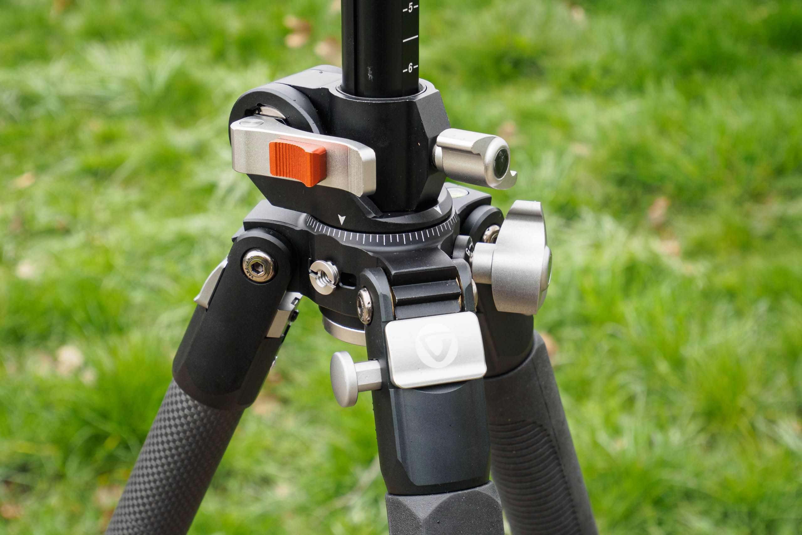 Vanguard VEO 3+ 303CBS review: a sturdy tripod for landscape and macro ...