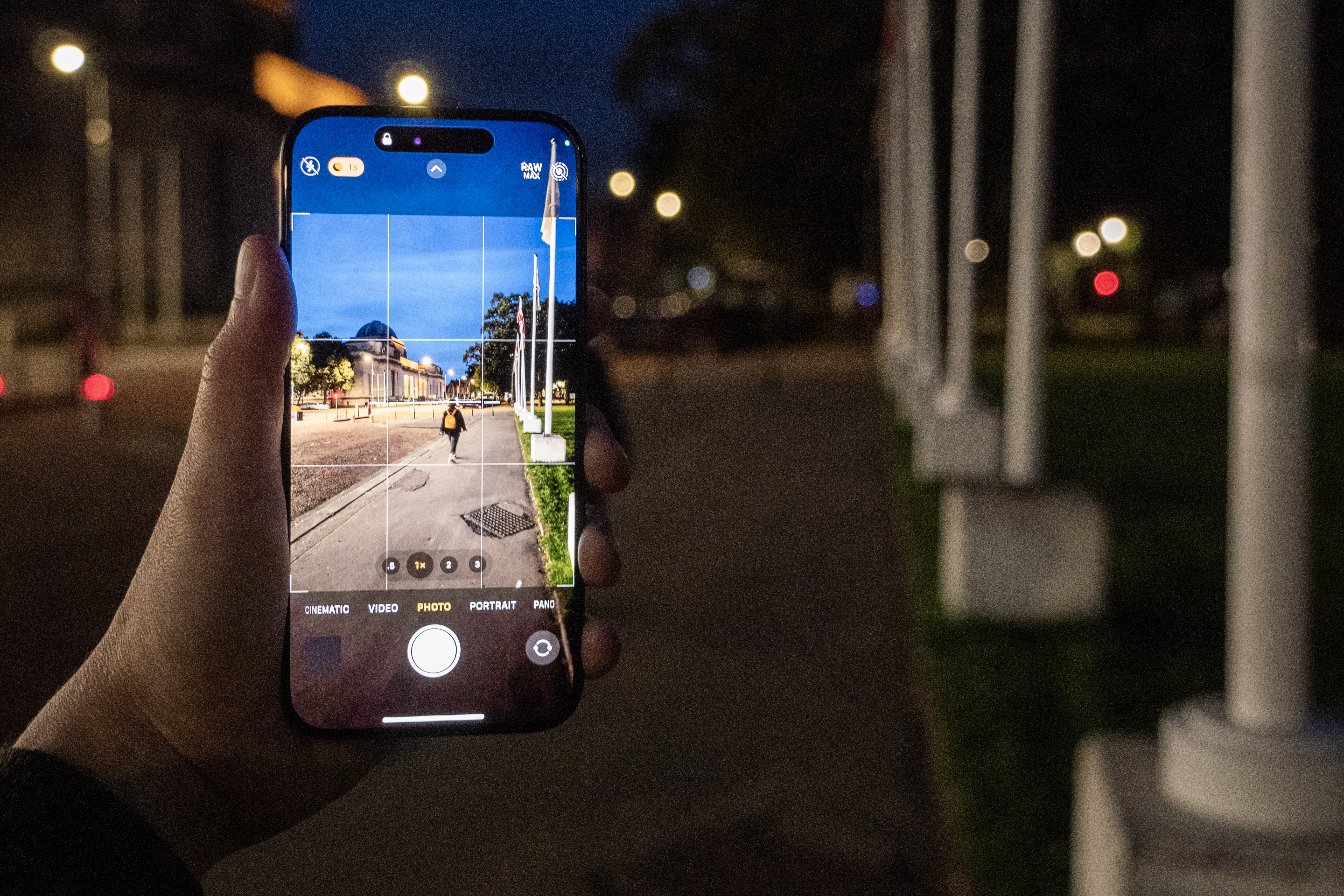 Best phones for low light - capture detailed night photos | Amateur ...