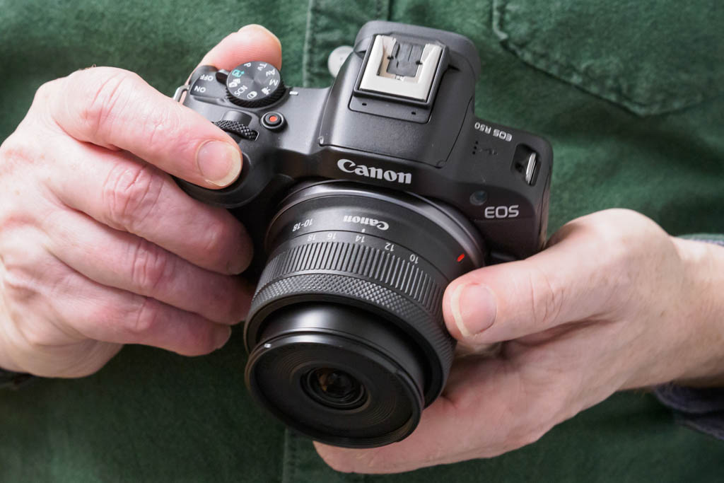Ultra-wideangle Canon RF-S 10-18mm F4.5-6.3 IS STM zoom | Amateur ...