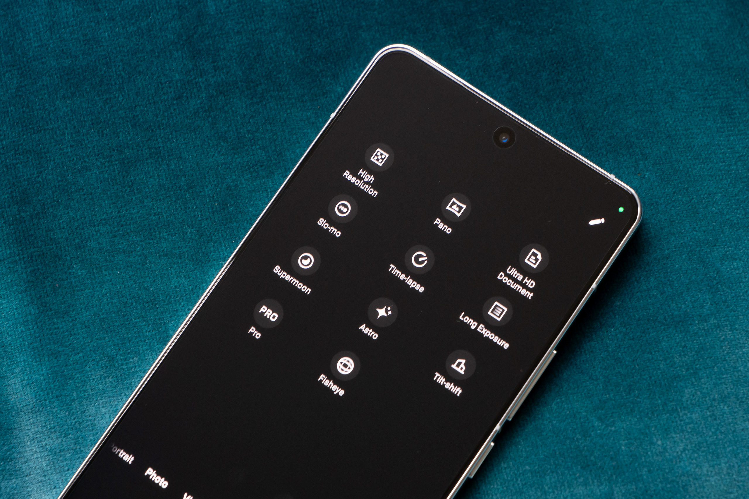 iQOO 12 Review - The phone for BMW owners? | Amateur Photographer