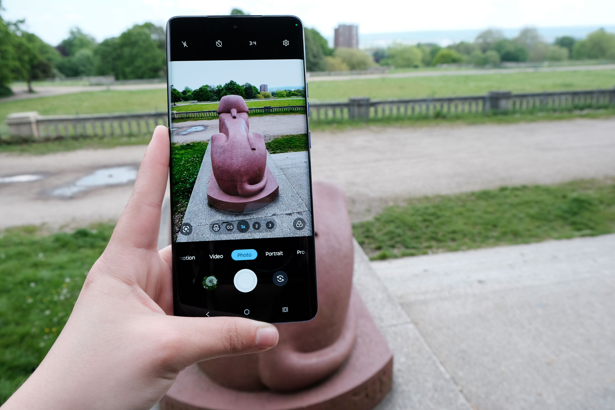 Motorola Edge 50 Pro review: quality middle ground? | Amateur Photographer