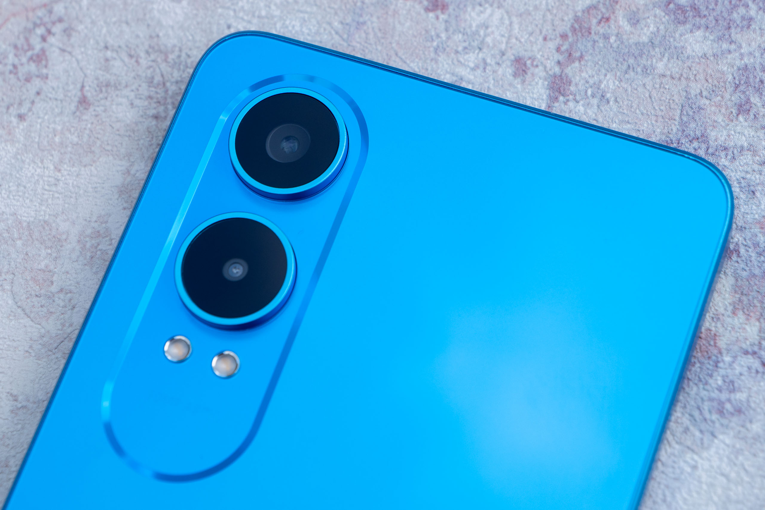OnePlus Nord CE4 Lite Review: 50MP Sony sensor at a low price | Amateur ...