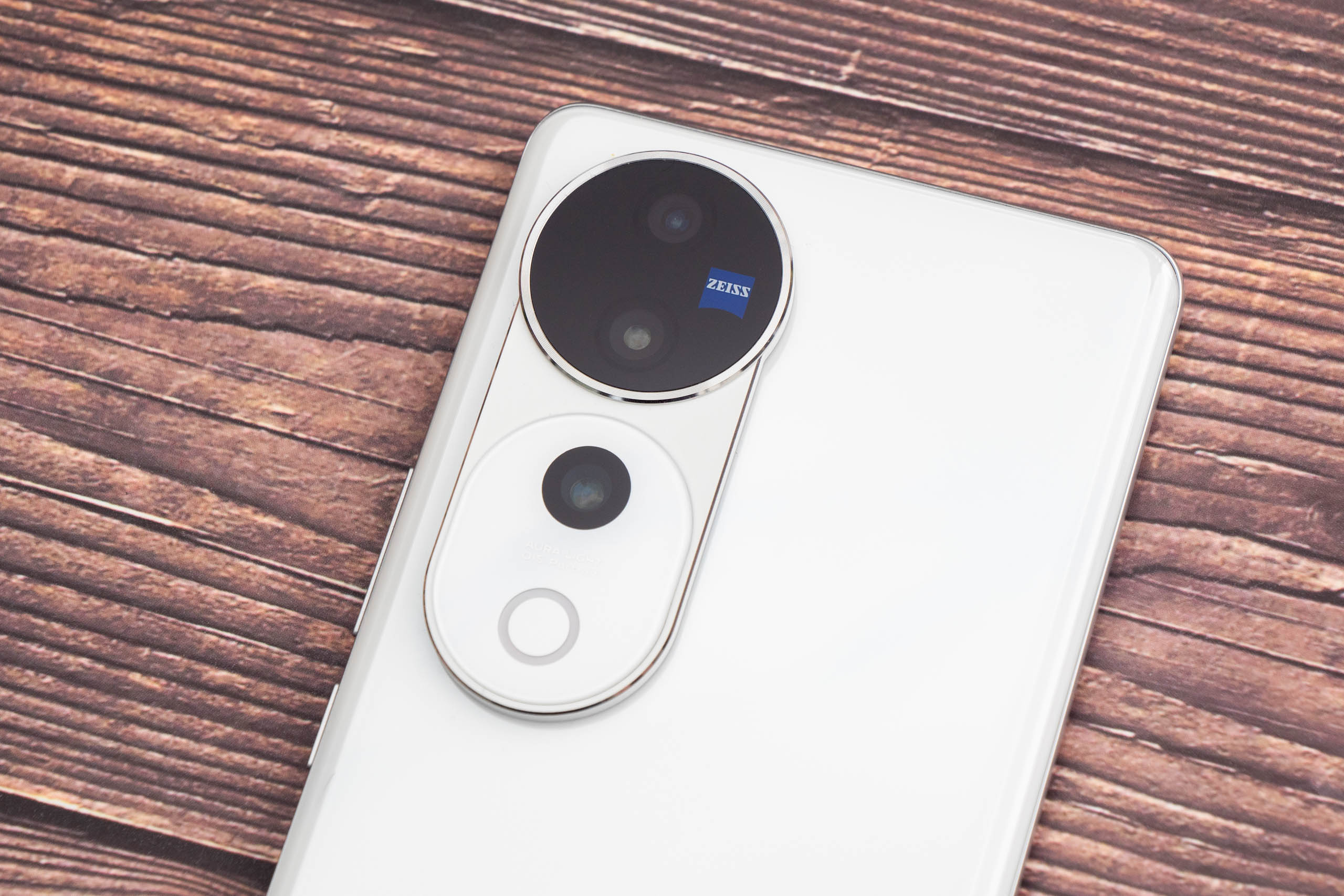 Vivo V40 Pro Review - Vivo's best mid-range phone, with one big problem ...