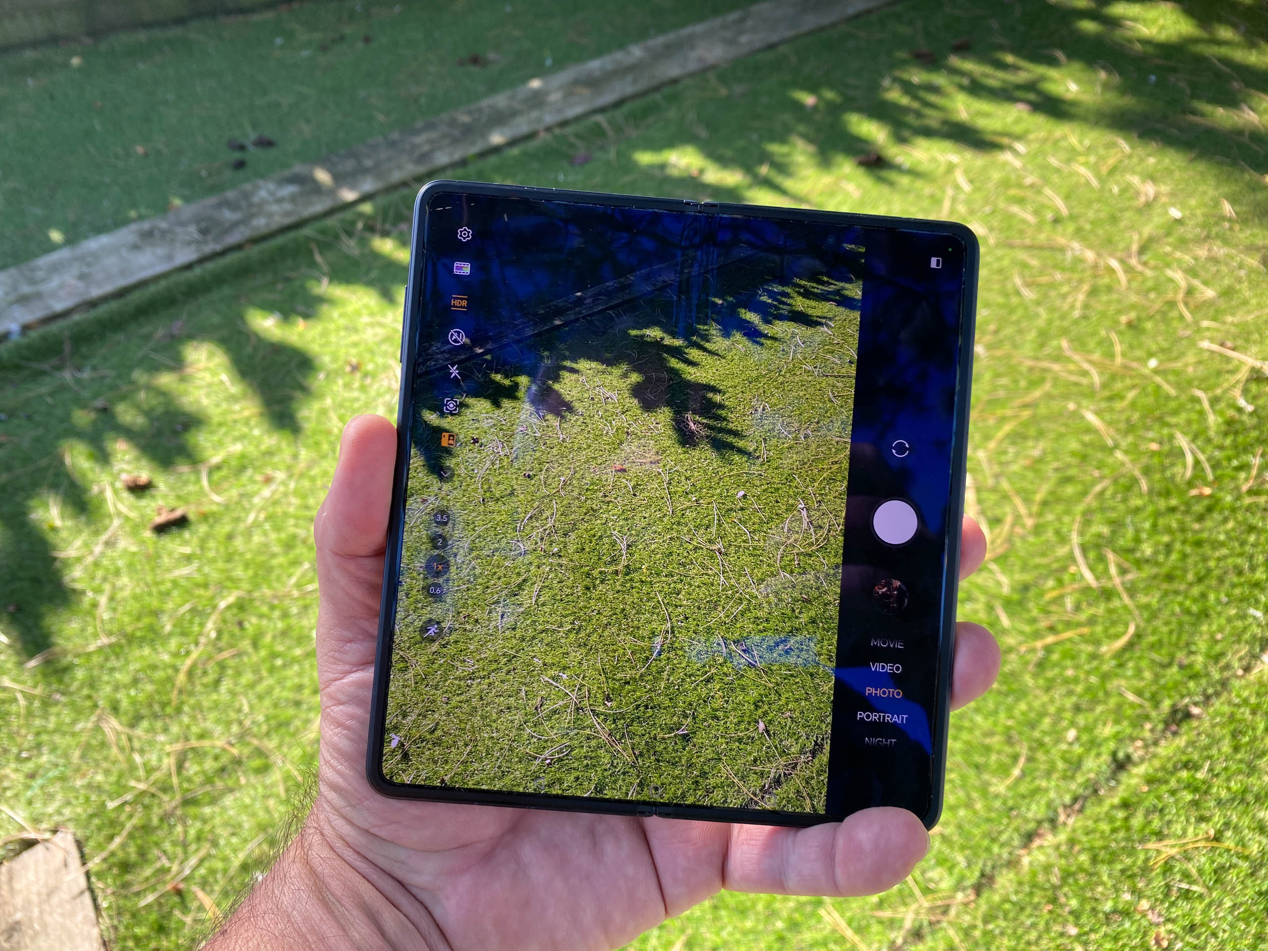 Honor Magic V3 review - The perfect folding phone? | Amateur Photographer