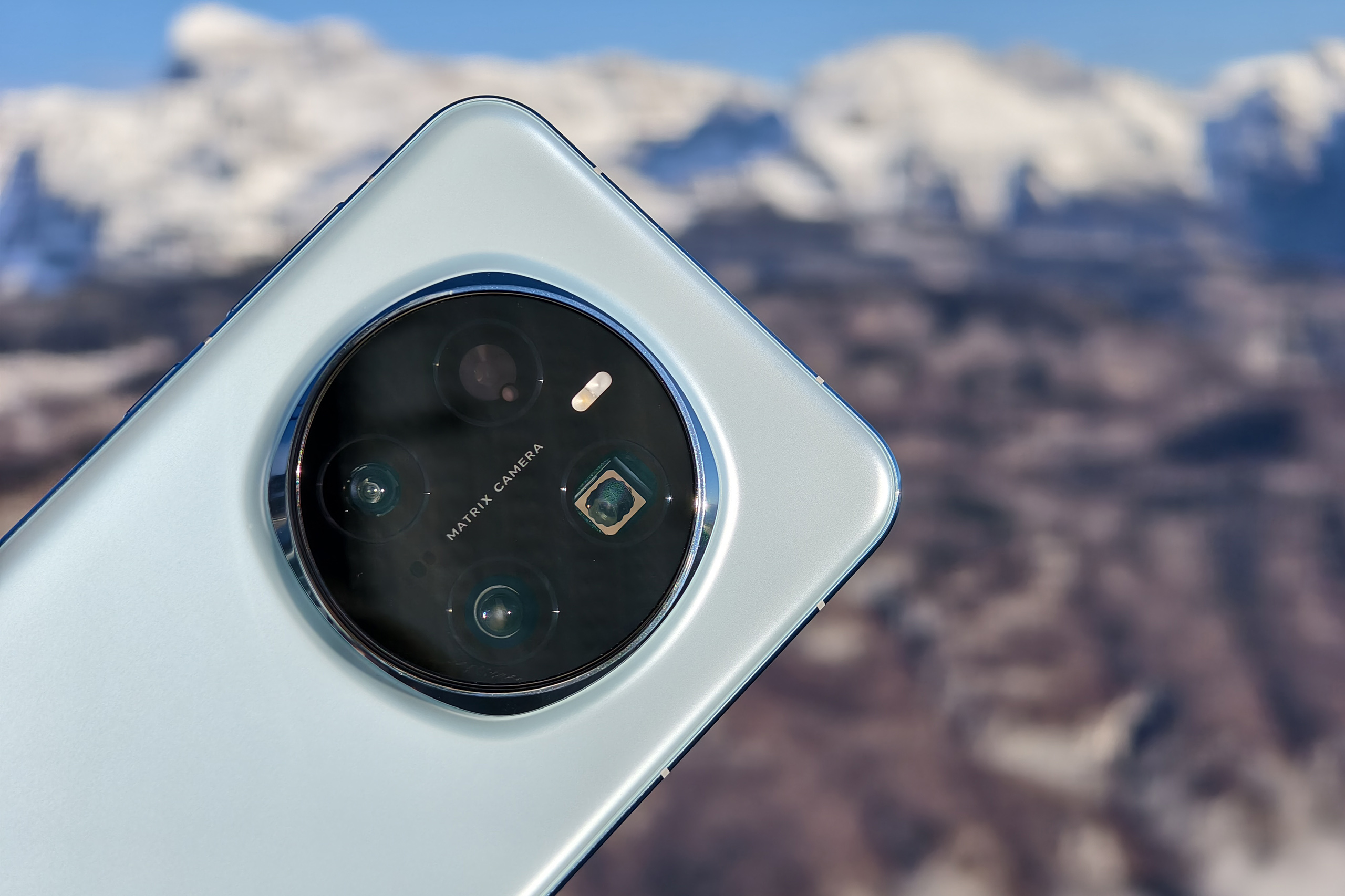 Best phones for low light - capture detailed night photos | Amateur ...