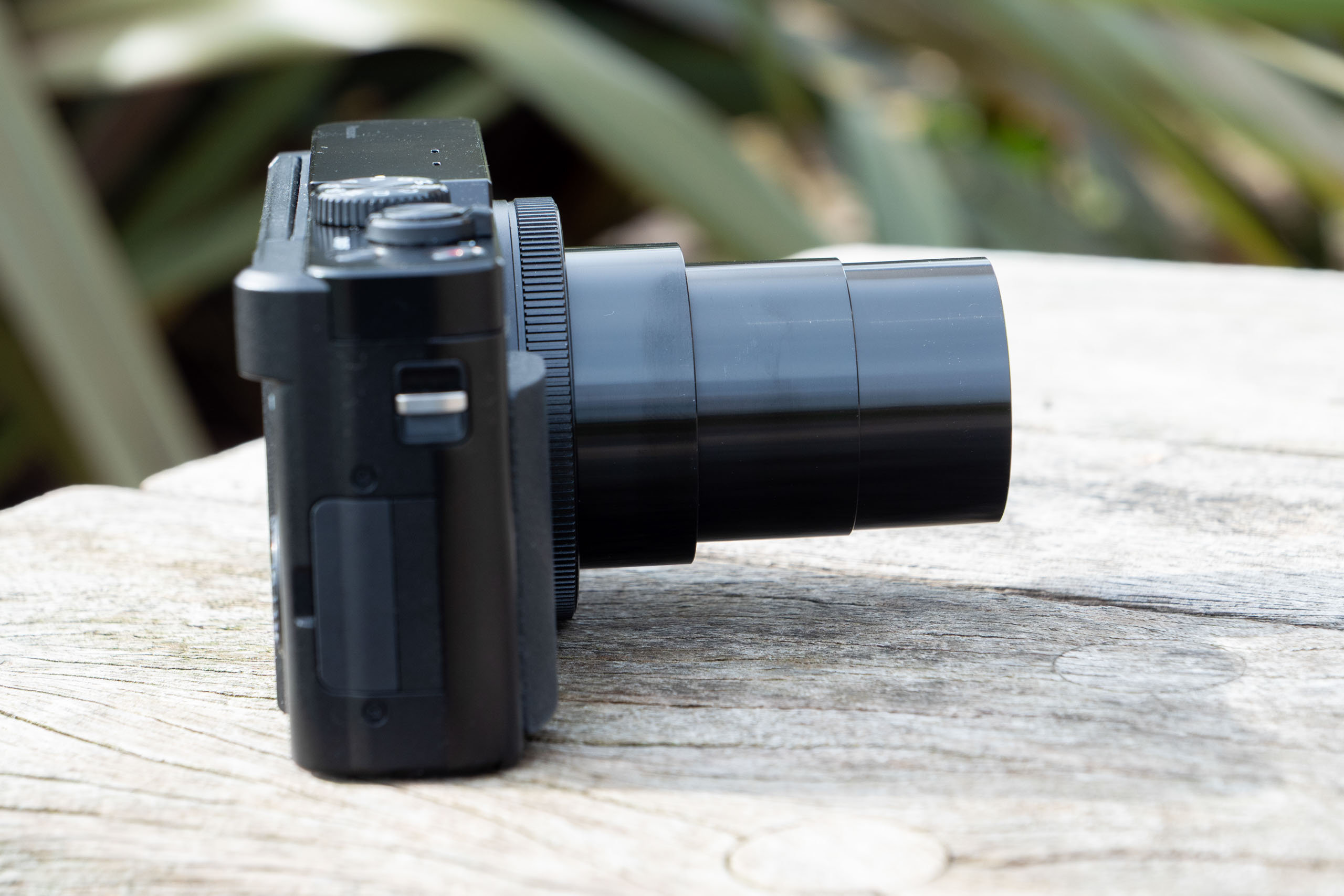 Panasonic Lumix ZS99 / TZ99 Review: Pocket camera with 30x zoom ...
