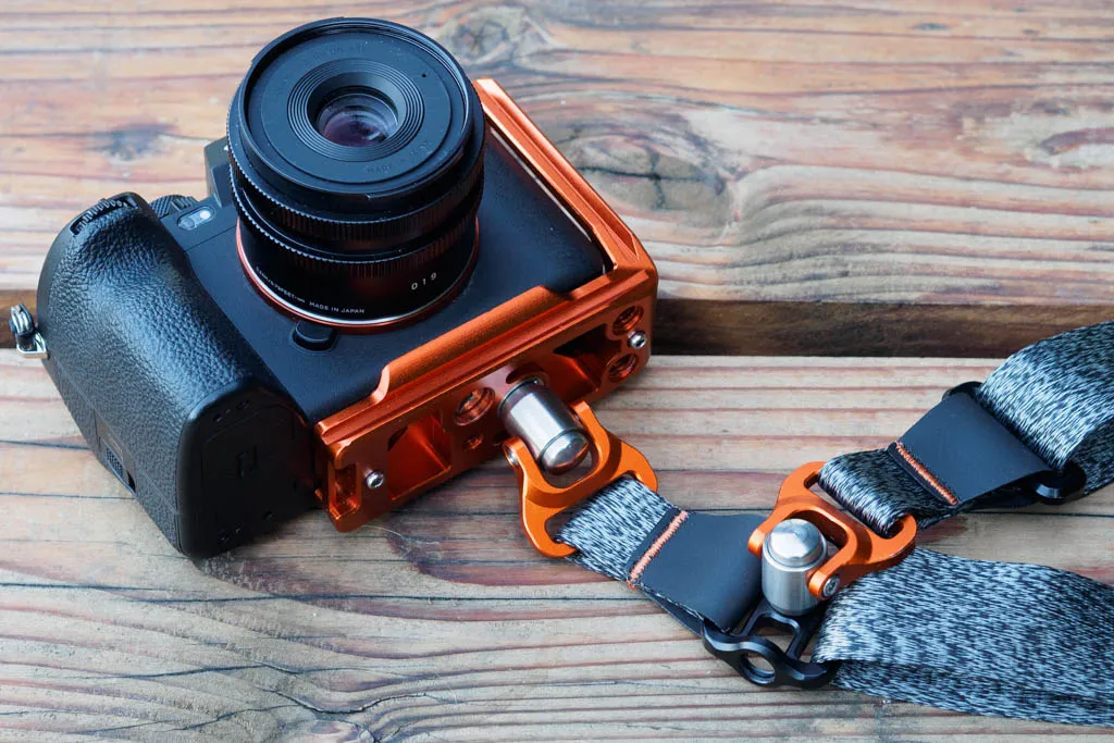 3 Legged Thing Axis 34 review - is this the future of camera straps ...