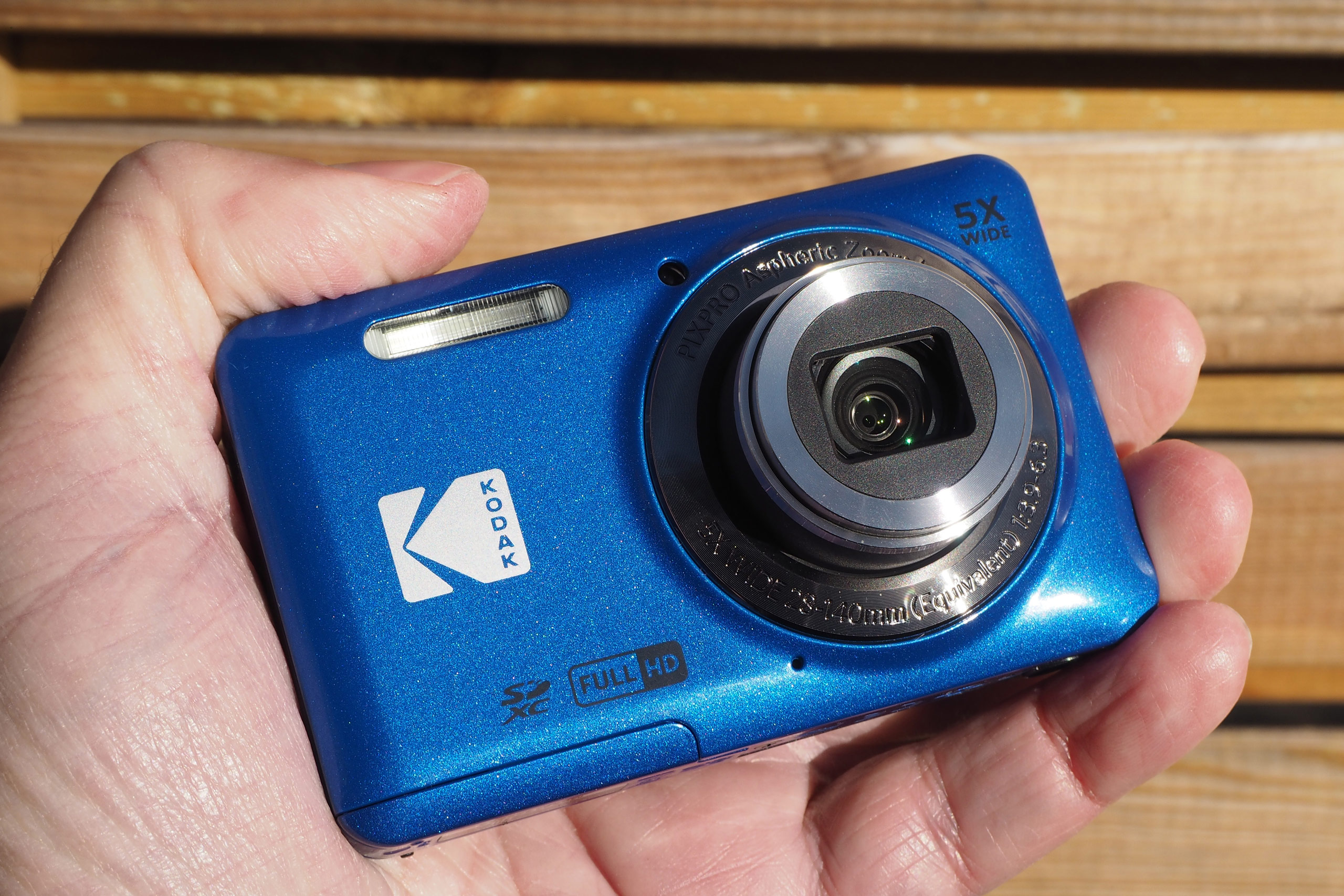 Kodak Pixpro FZ55 review - Take anywhere point-and-shoot | Amateur ...