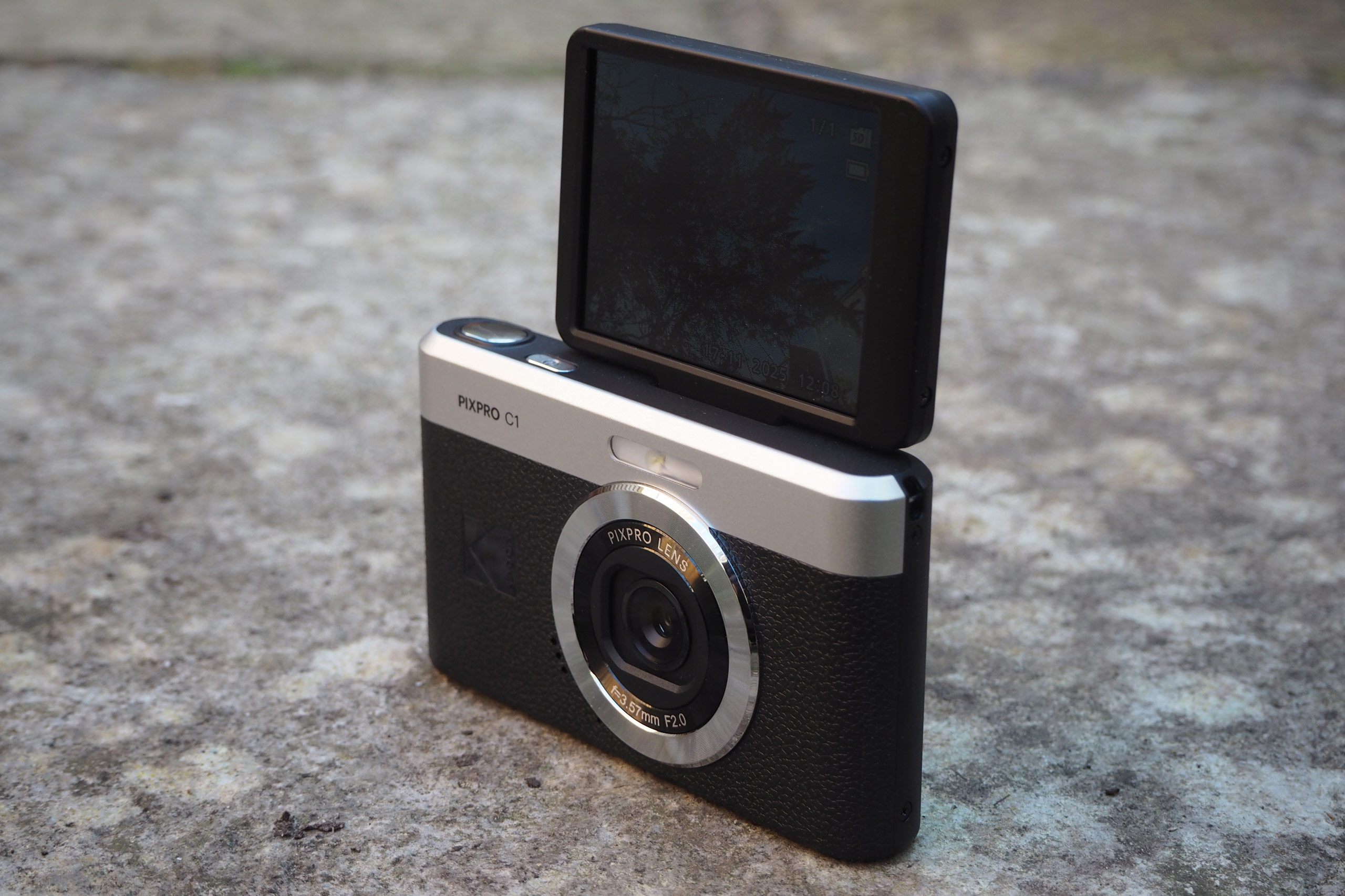 Kodak PixPro C1 review - super-cheap retro compact, but is it any good ...