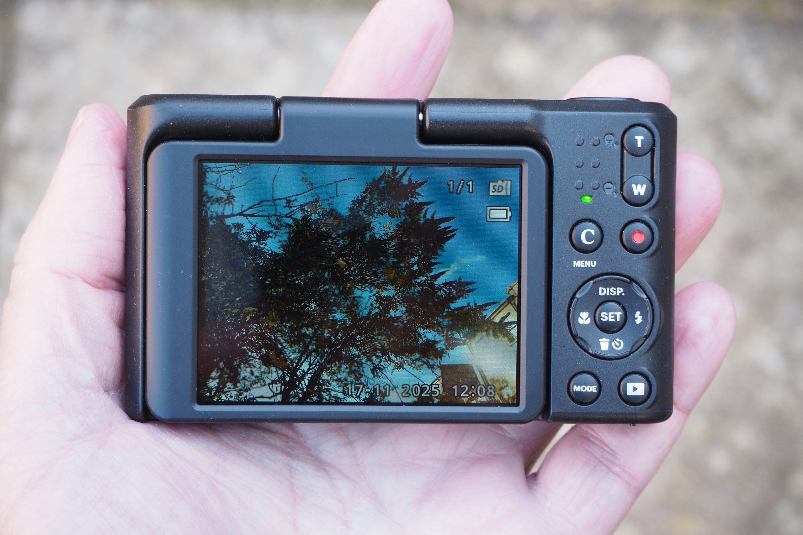 Kodak PixPro C1 review - super-cheap retro compact, but is it any good ...