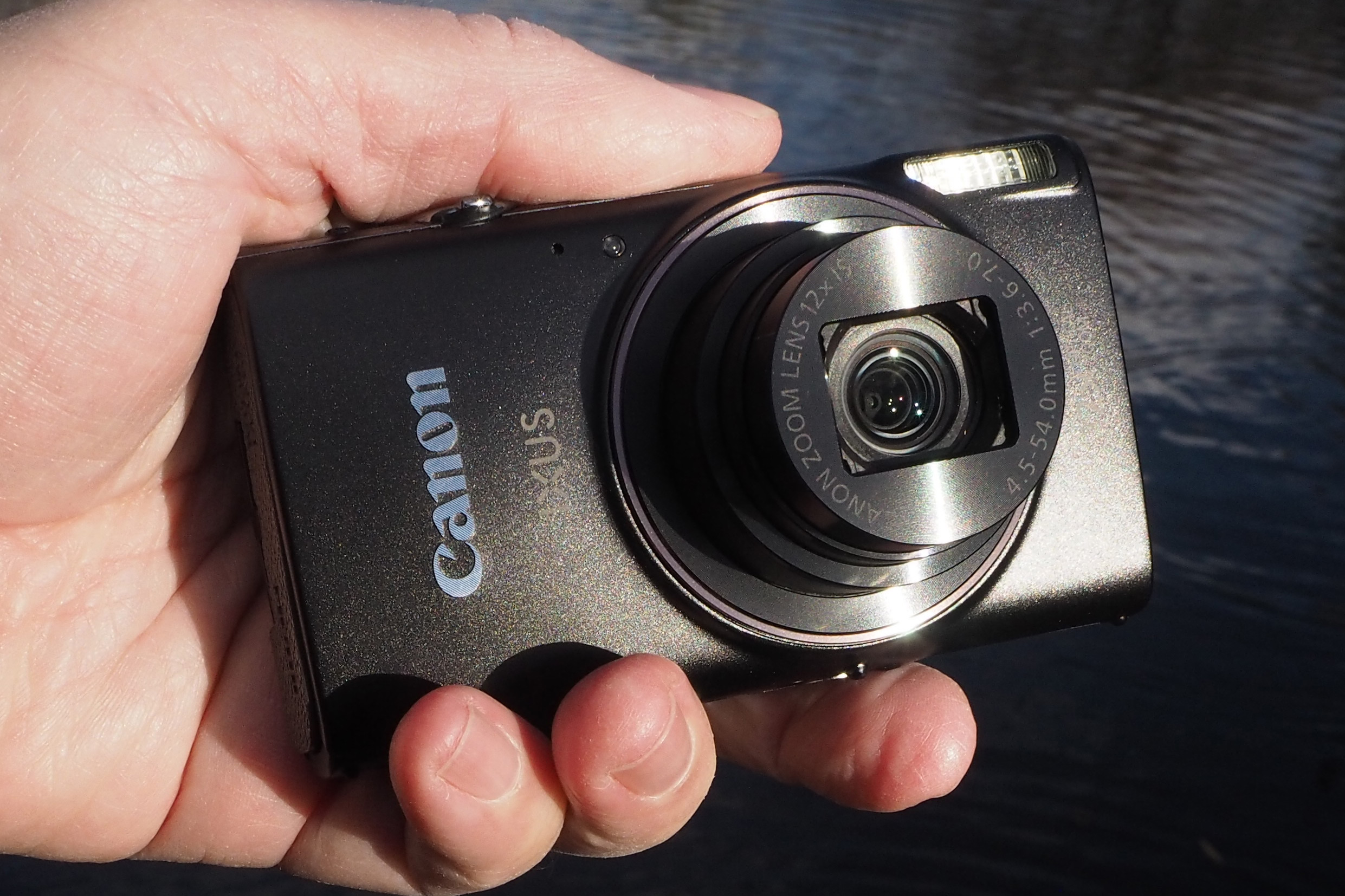 Canon IXUS 285 HS A PowerShot ELPH 360 HS A IXY 650 m review | Amateur ...